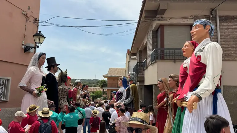 Gigantes de Aragón, Navarra, País Vasco y Cataluña toman Estada con ...