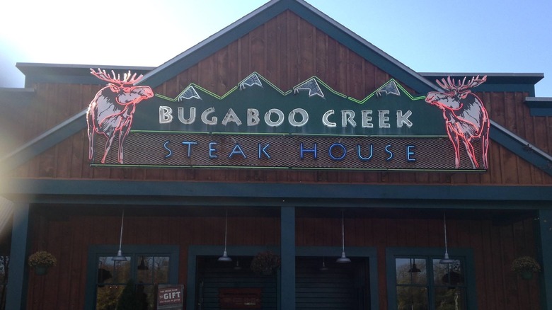 10 defunct '90s restaurant chains that should have stuck around longer