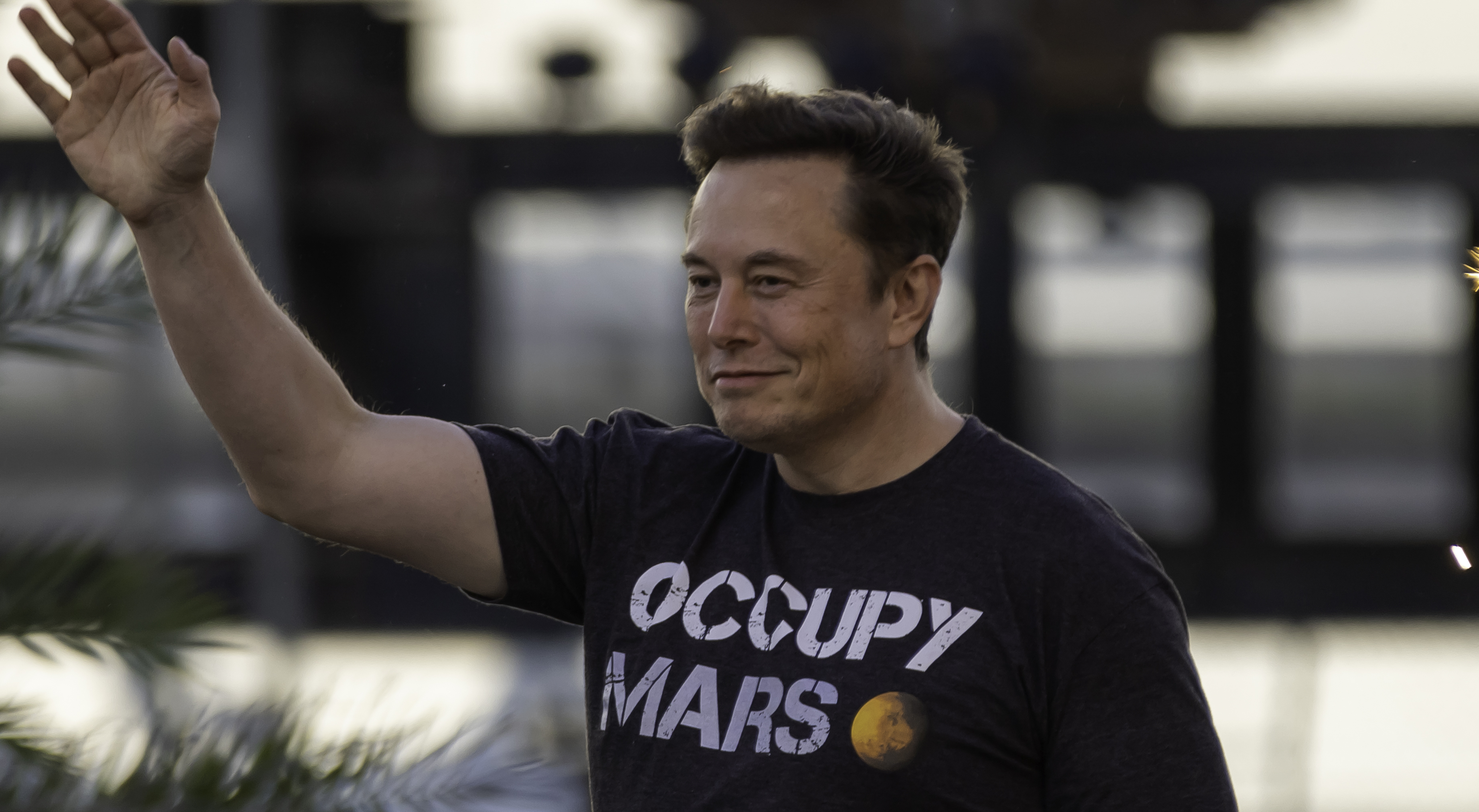 SpaceX will pay Elon Musk a bonus if he gets at least 1 million people ...
