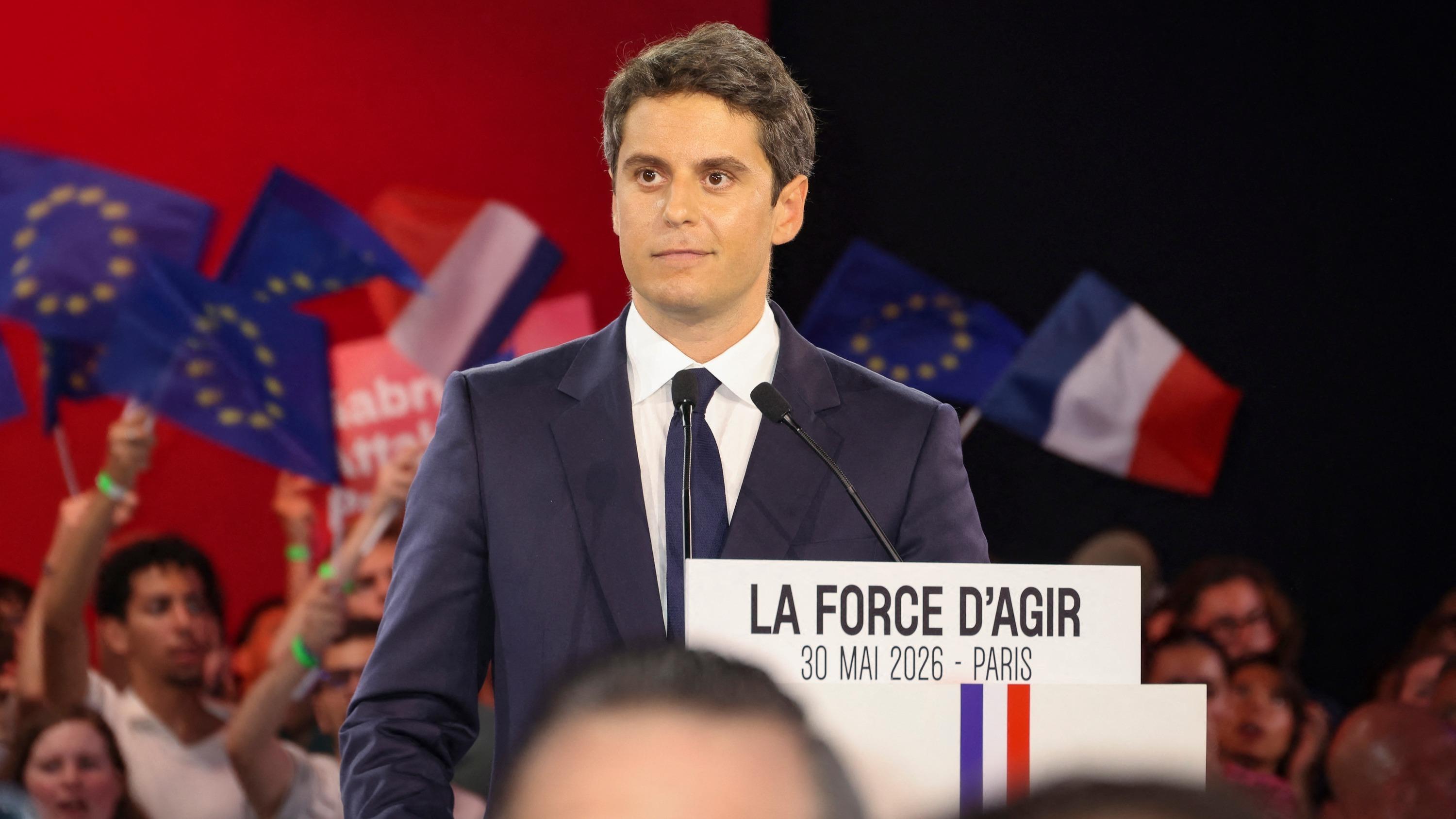 Gabriel Attal : son petit frère Nikolaï, ses sœurs Noémie, Fanny et ...