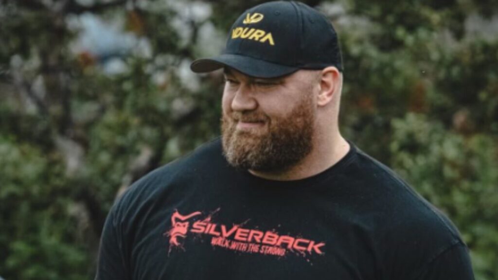 Hafþór Björnsson makes history with 881-pound lift for 7 reps