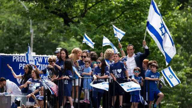 Mike Bloomberg to march in Israel Day Parade amid controversy