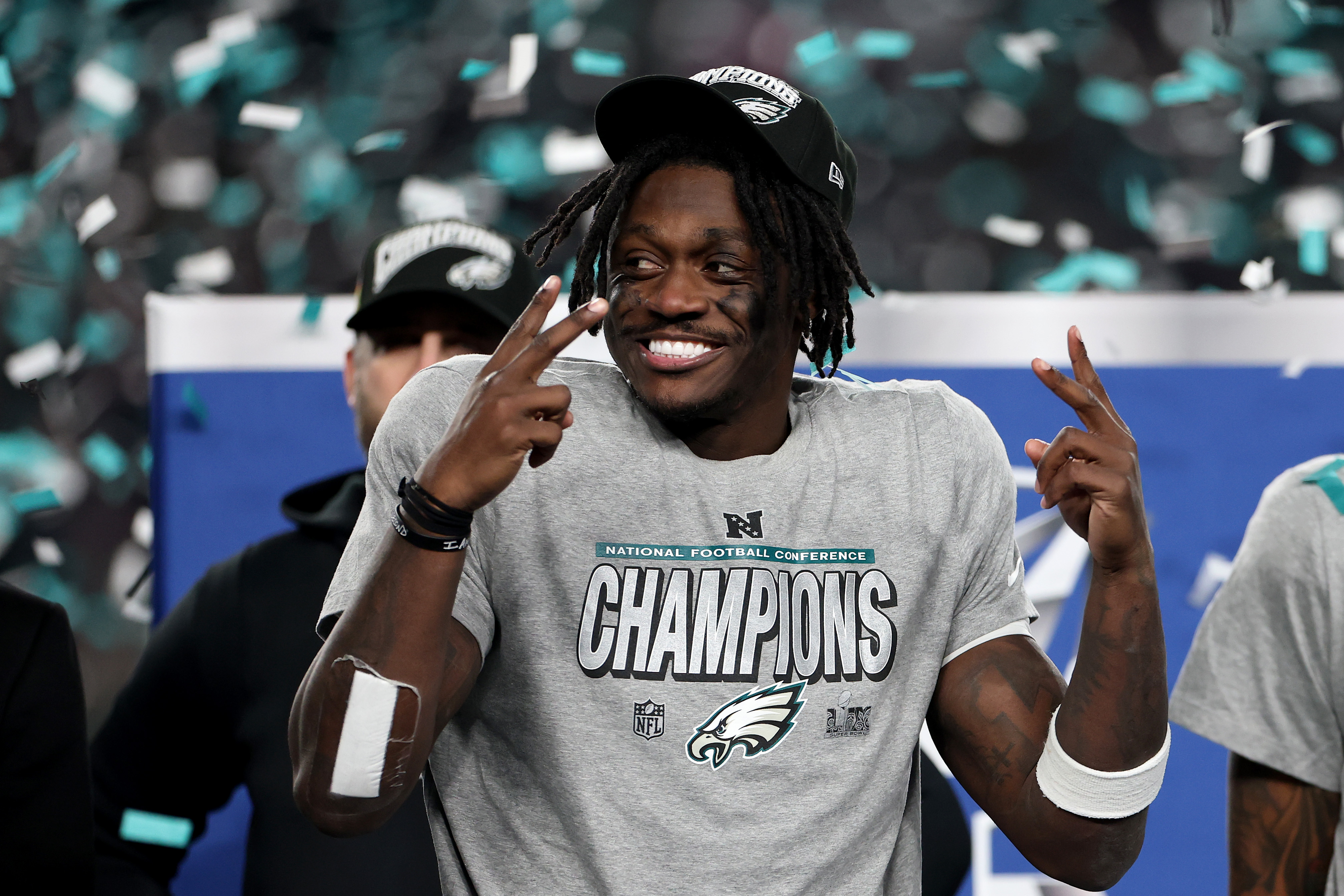 Patriots trade talk: NFL execs on if first-round pick is fair for AJ Brown