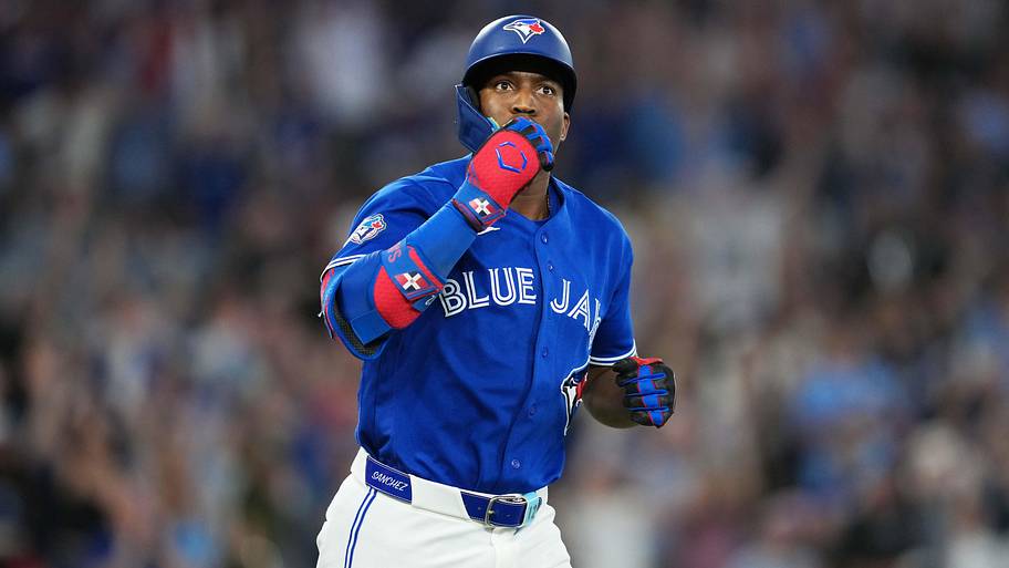 Jesus Sanchez leaves game after fan throws baseball at Blue Jays star