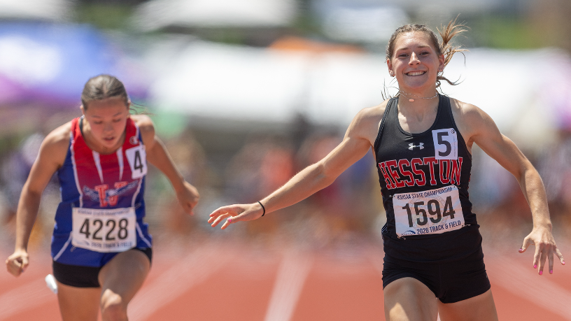 Watch Kansas high school track legend win the 100 meters