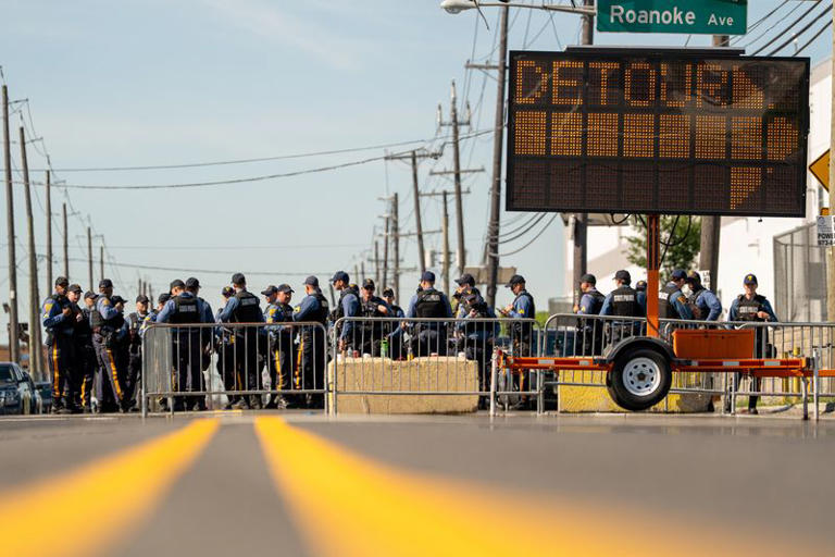 Visits to restart at New Jersey migrant detention center as police ...