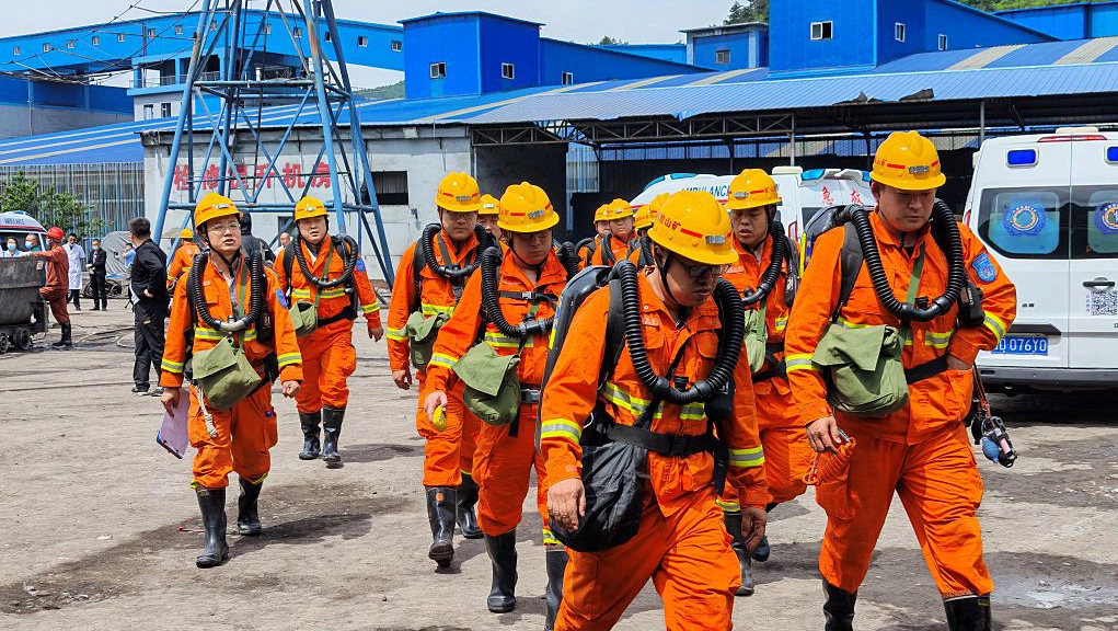 Coalsnaughton residents face extended evacuation amid mine probe