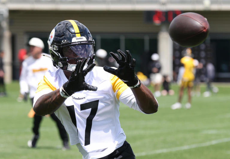 Steelers rookie labeled player who must produce right away