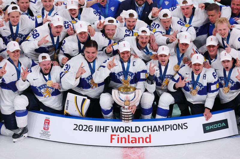 Ice hockey-Helenius is the hero as Finland beat Swiss in world final