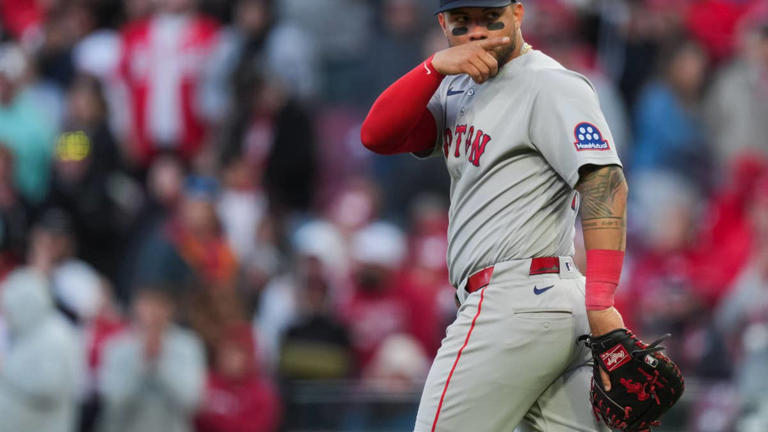 Red Sox suffer double loss before Guardians game
