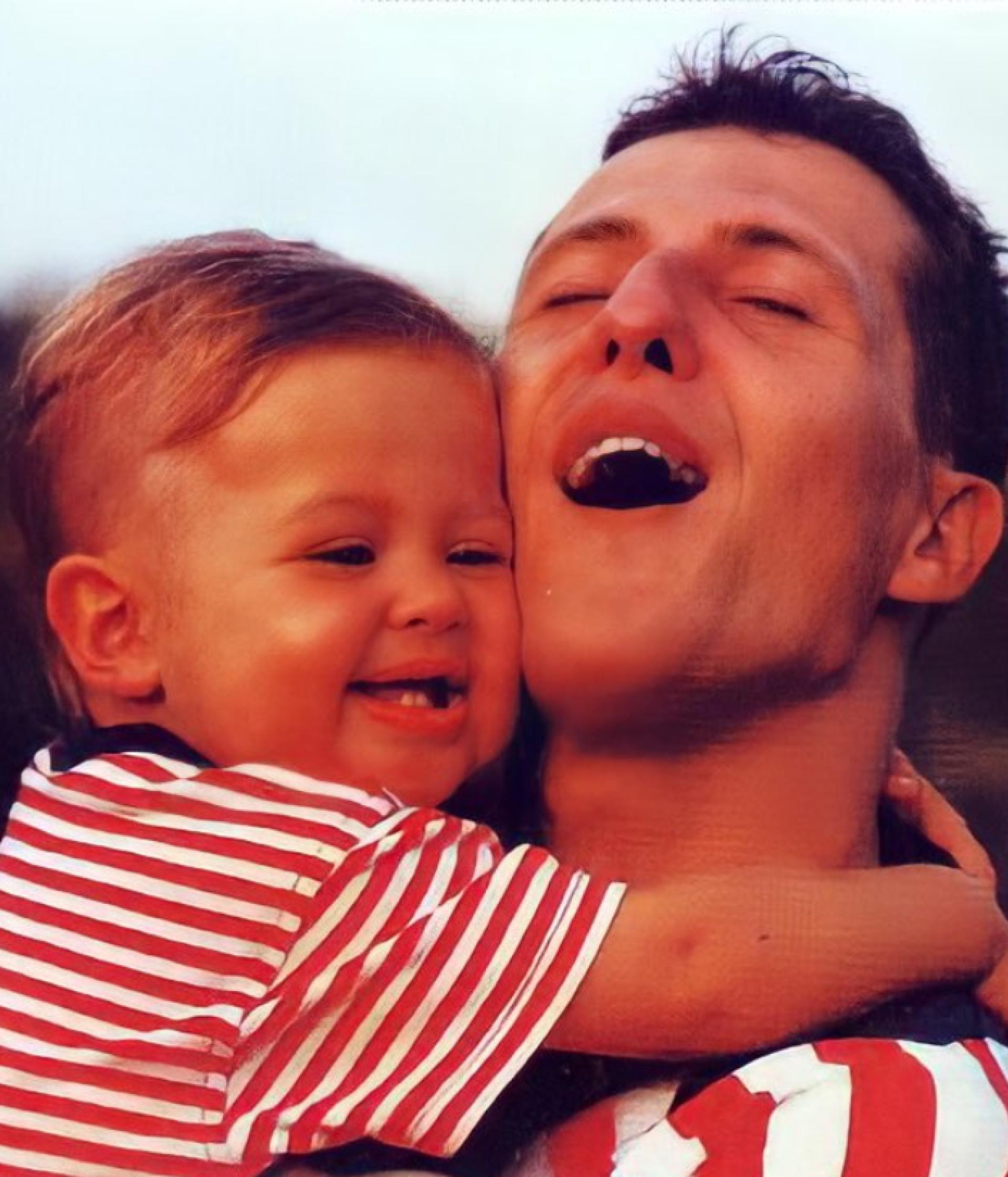 Helicopter pilot recalls dramatic rescue of Michael Schumacher after ...