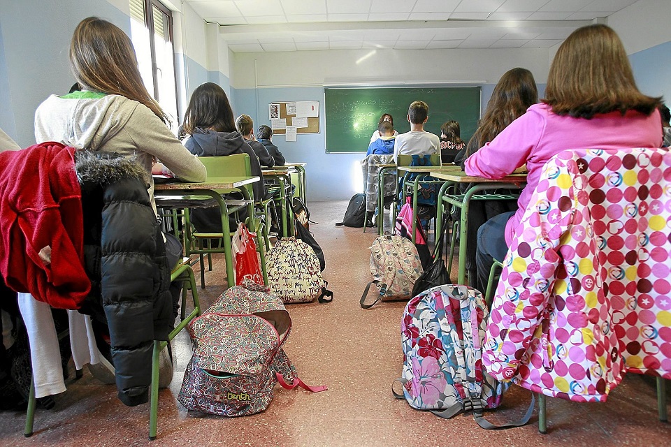 La plantilla docente crece en Castilla y León con 93 maestros y 236 ...