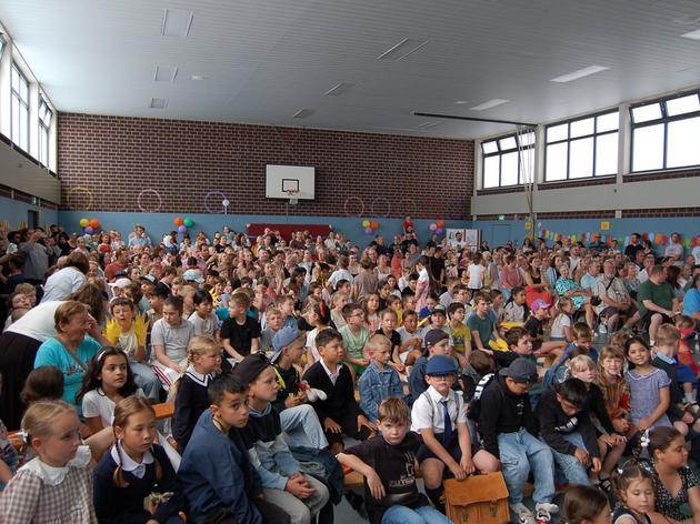 Viel Lob und Anerkennung für „75 Jahre Grundschule Marker Breite“ Korbach
