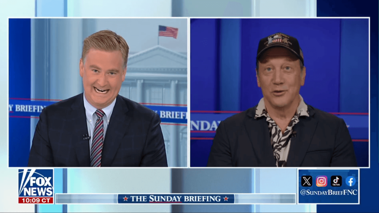 Rob Schneider breaks into 'Waterboy' character to endorse candidate