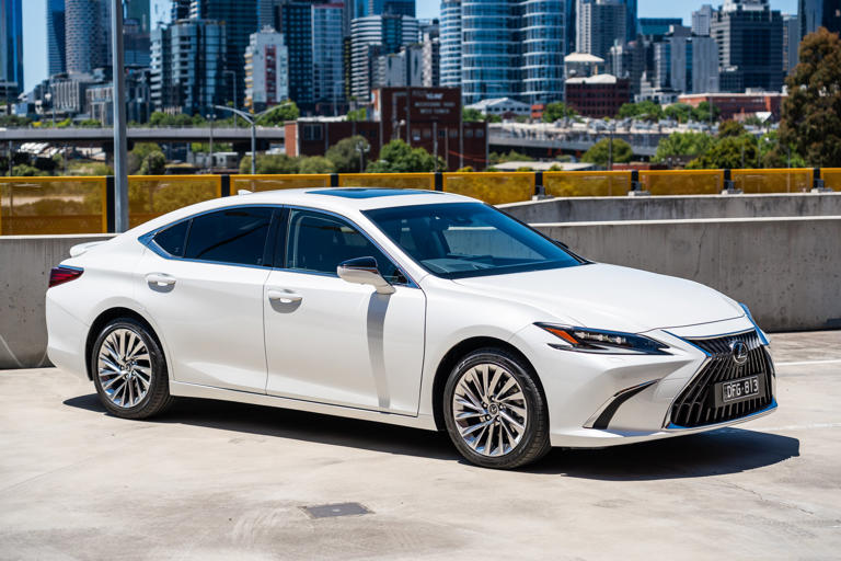 Lexus cancels electric IS replacement