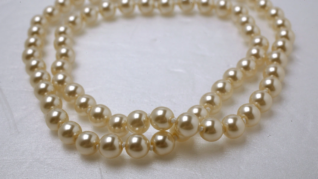 11 types of vintage jewelry with low resale value