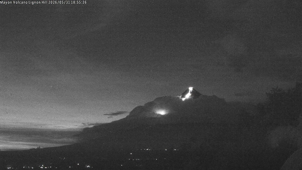 Watch: Lava effusion on day 146 of Mayon's effusive eruption