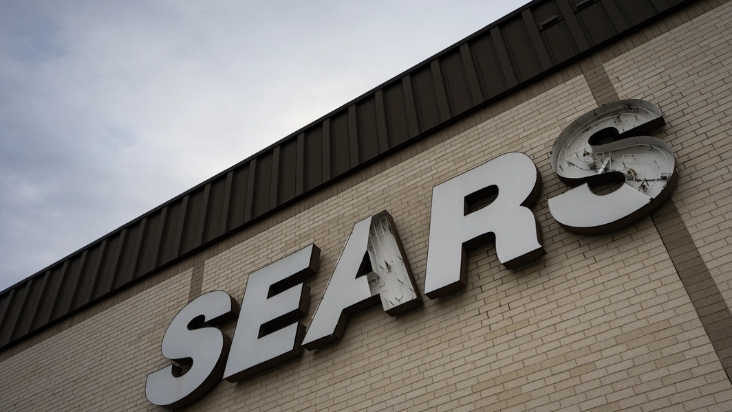 18 iconic American stores that vanished