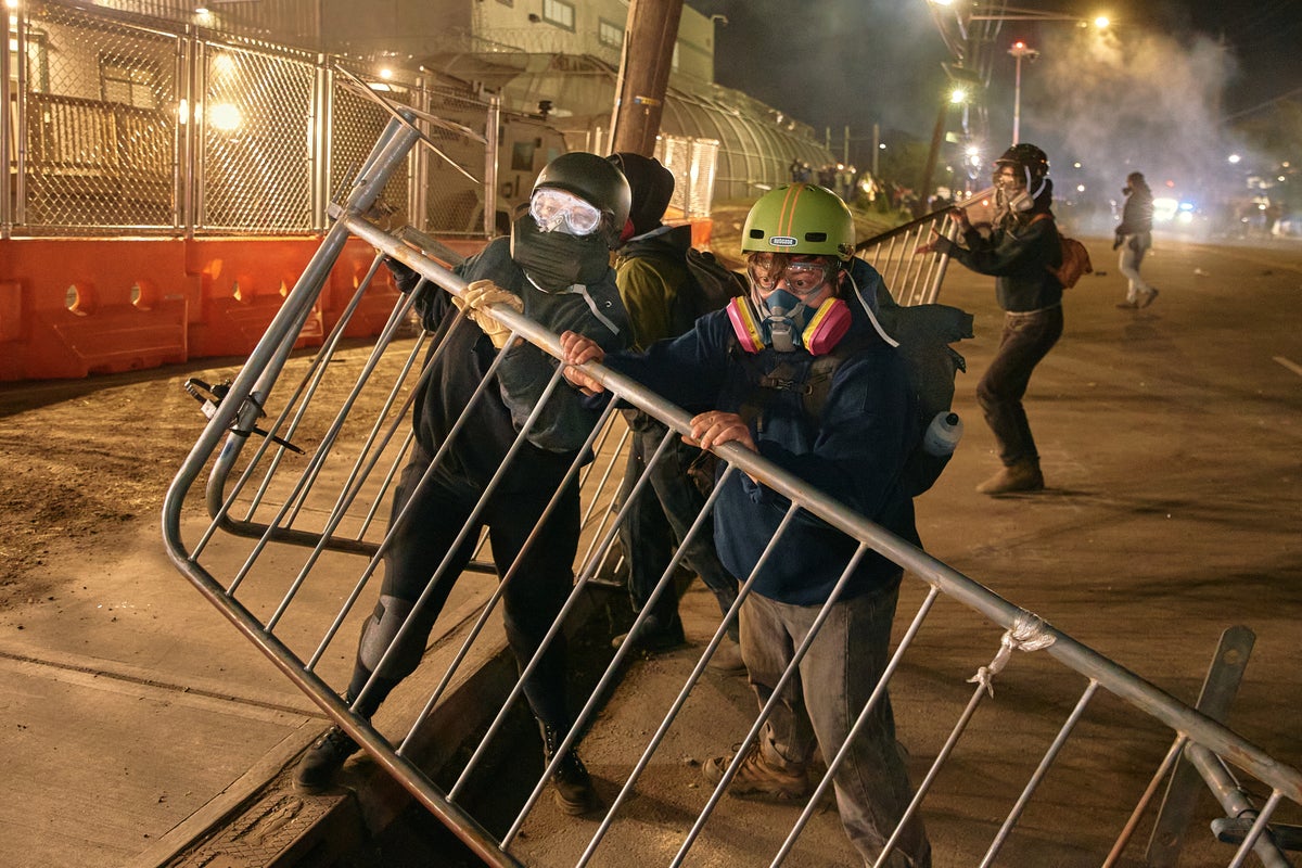 Newark mayor orders curfew around ICE facility after clashes