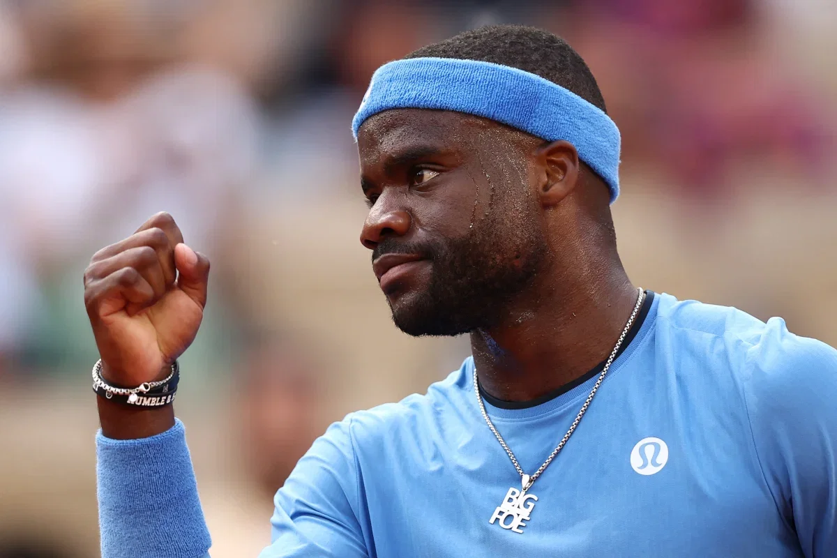 ”Spela inte tuff” – enorma bråket mellan Tiafoe och Faria i Roland Garros