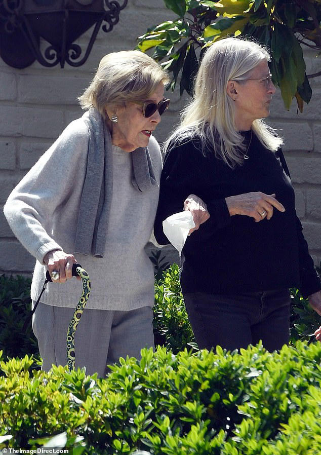 Old Hollywood icon and last surviving Sunset Boulevard cast member, 97 ...