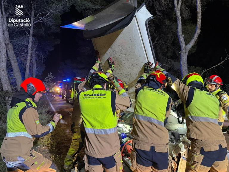 Rally driver dies in horrific crash in Castellon as brother left in ...
