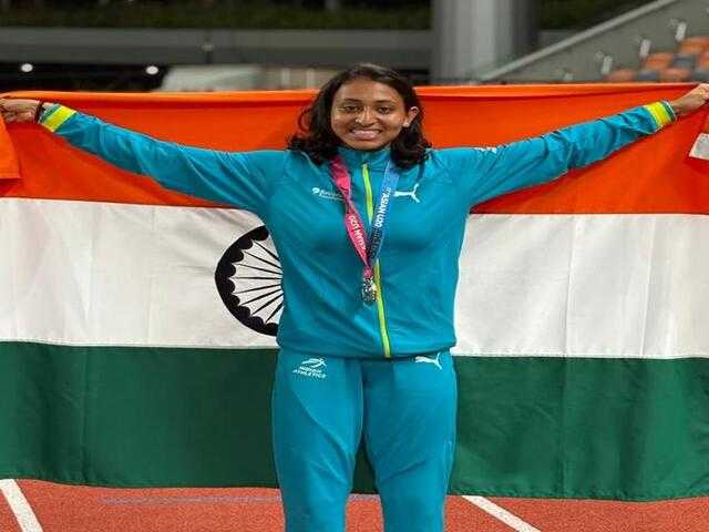 Gujarat farm labourer's daughter Kajal Vaja sprints to silver at Asian ...