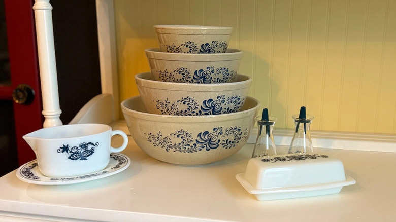 The most valuable '70s vintage Pyrex to score at the thrift store, ranked