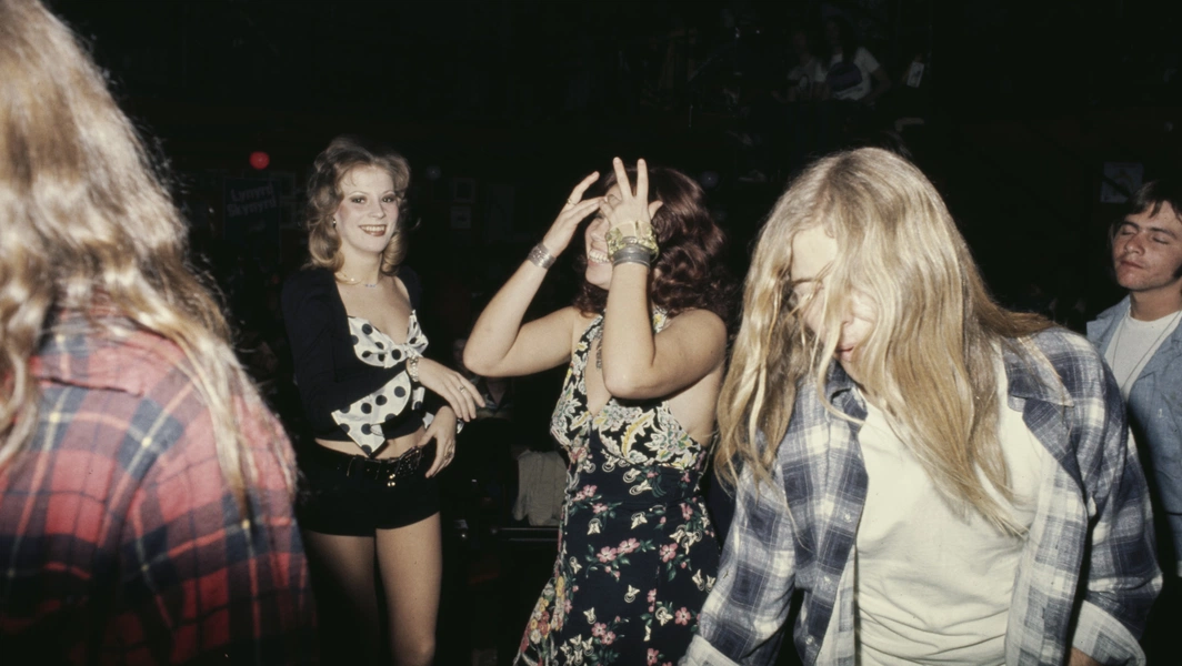 15 iconic 1970s prom slow dance classics