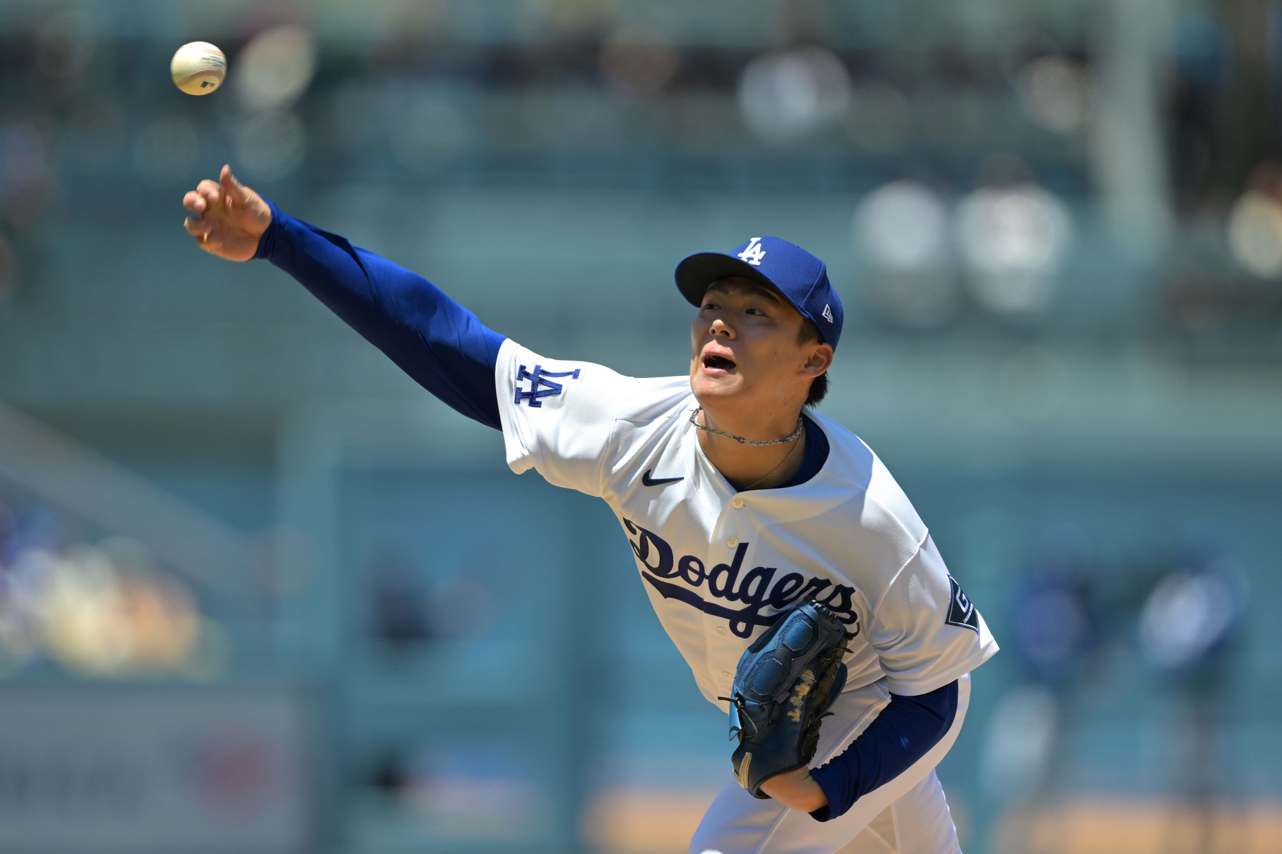 Yoshinobu Yamamoto strikes out 10 as Dodgers take series from Phillies ...