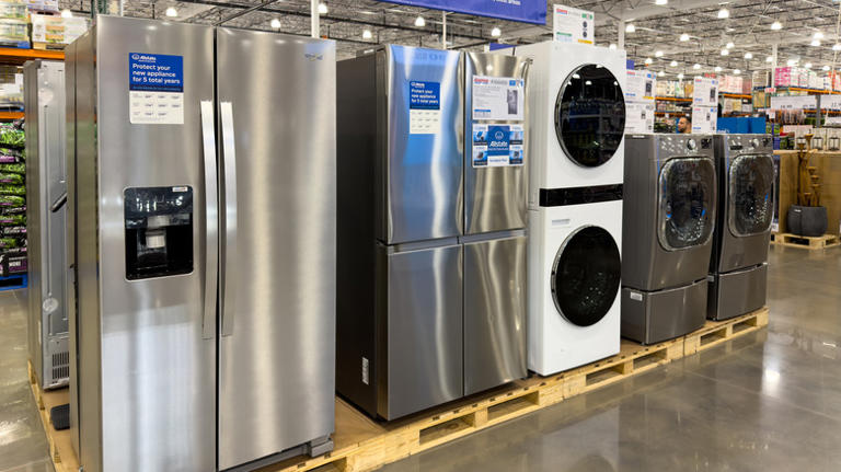 What happens to unsold or returned kitchen appliances at Costco?