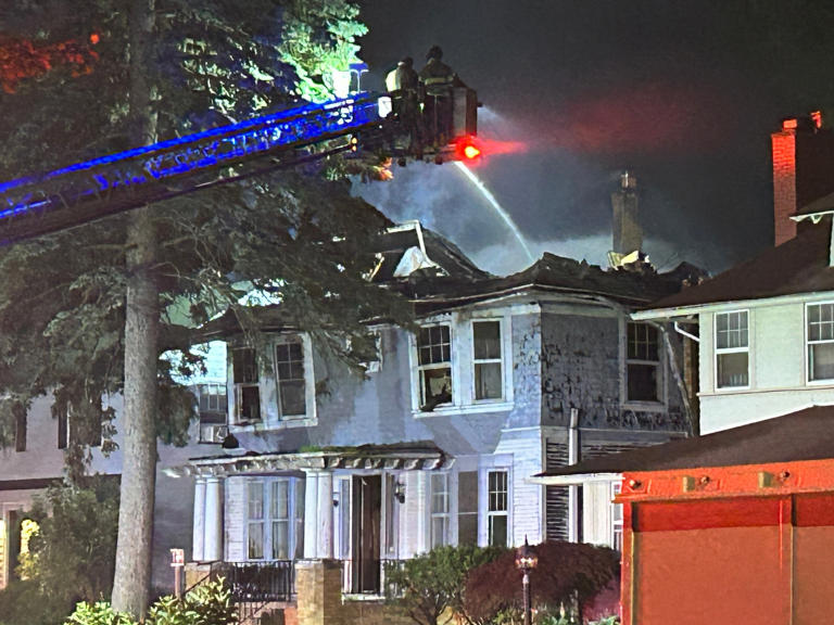 Early morning house fire on Parkwood Ave leaves home a total loss