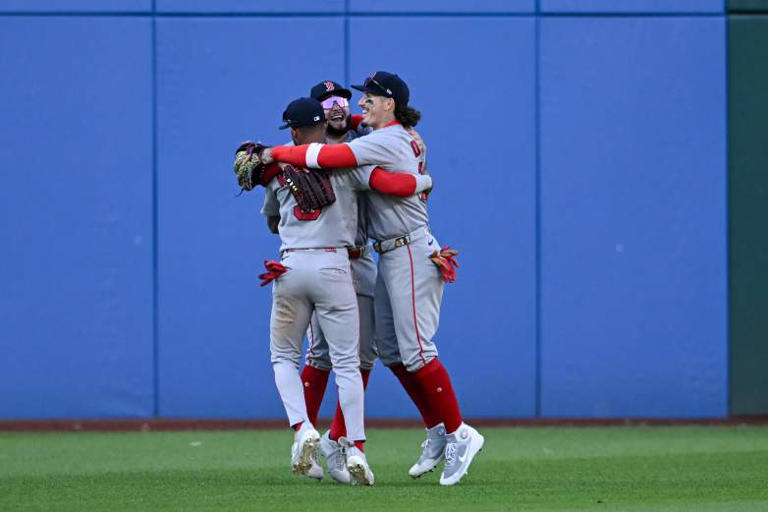 Red Sox OF Jarren Duran moves up team record books against Guardians