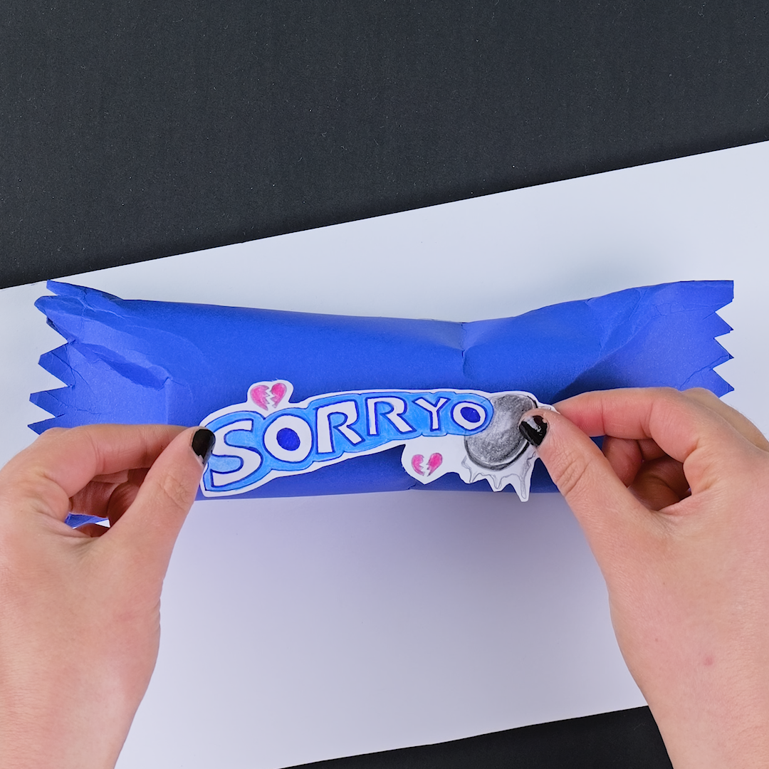 Say sorry with a DIY box of cookies! 👏