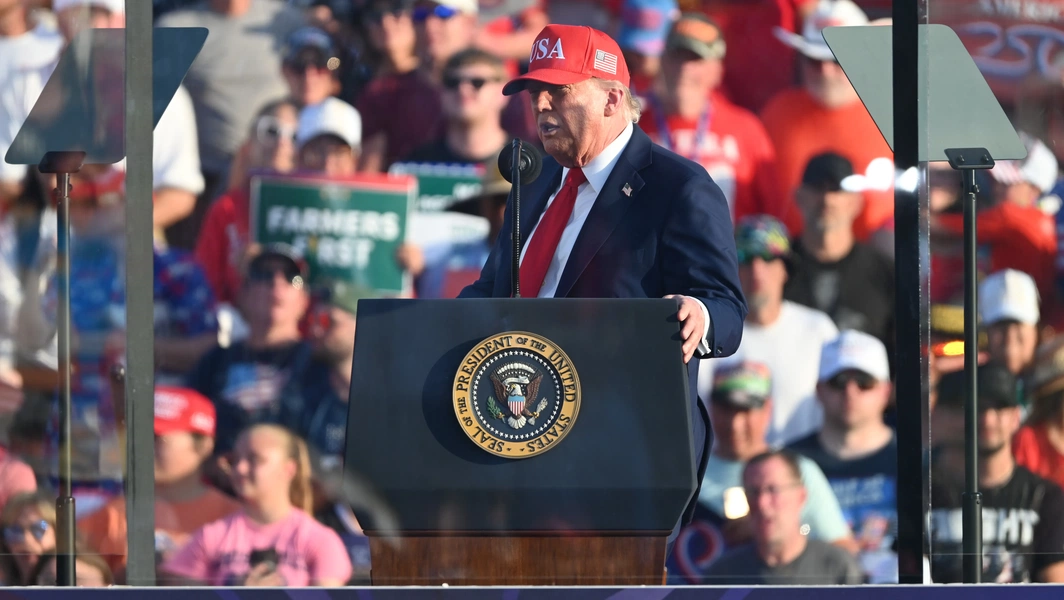 Trump to headline 250th anniversary fair after artist exits