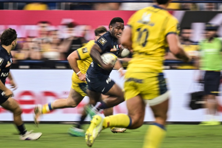 Tuisova hands Racing Top 14 play-off boost with win over Clermont