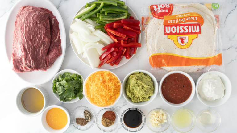 Sizzling steak fajitas recipe