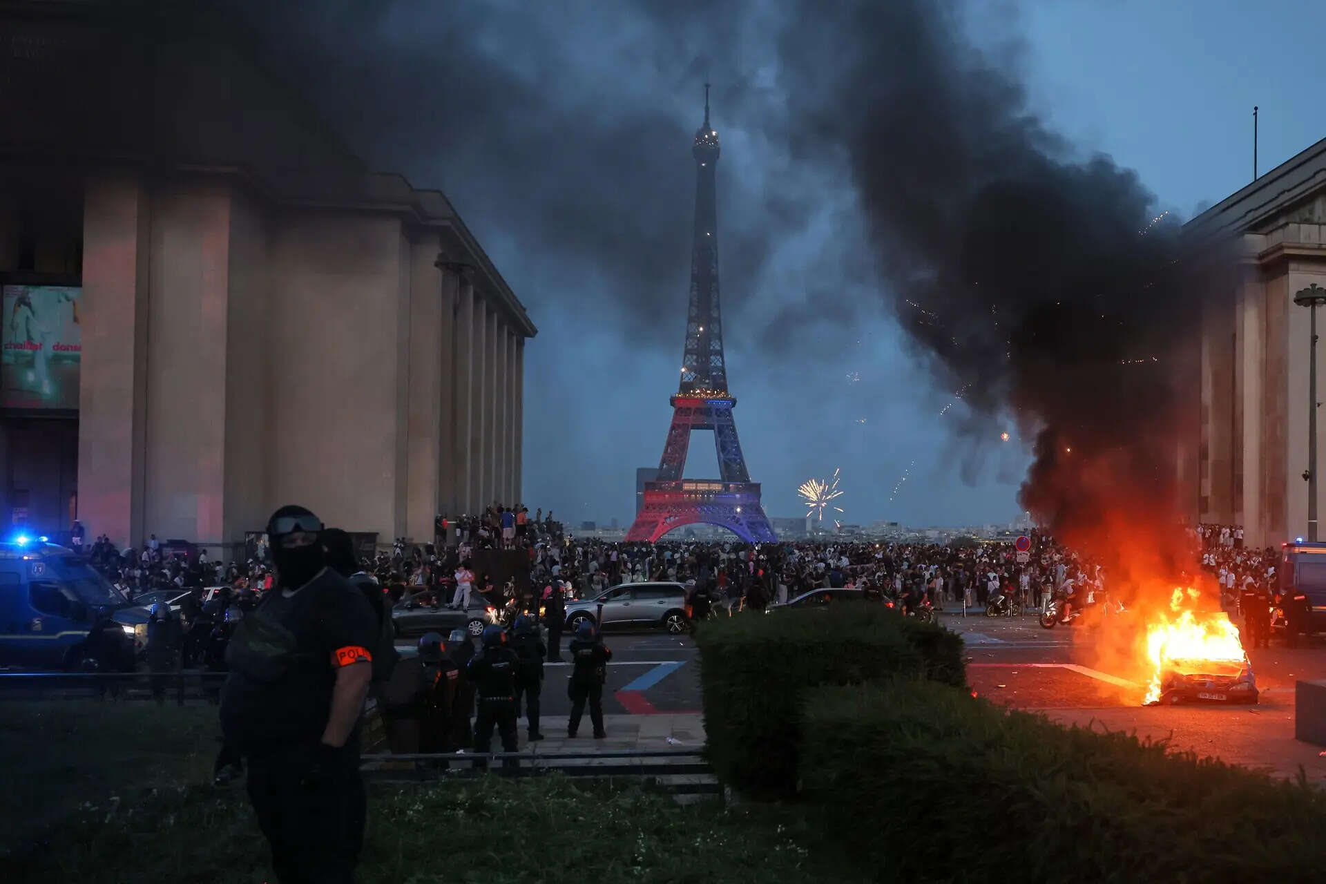 Two hundred hurt in post-game violence as Paris hails second Champions ...