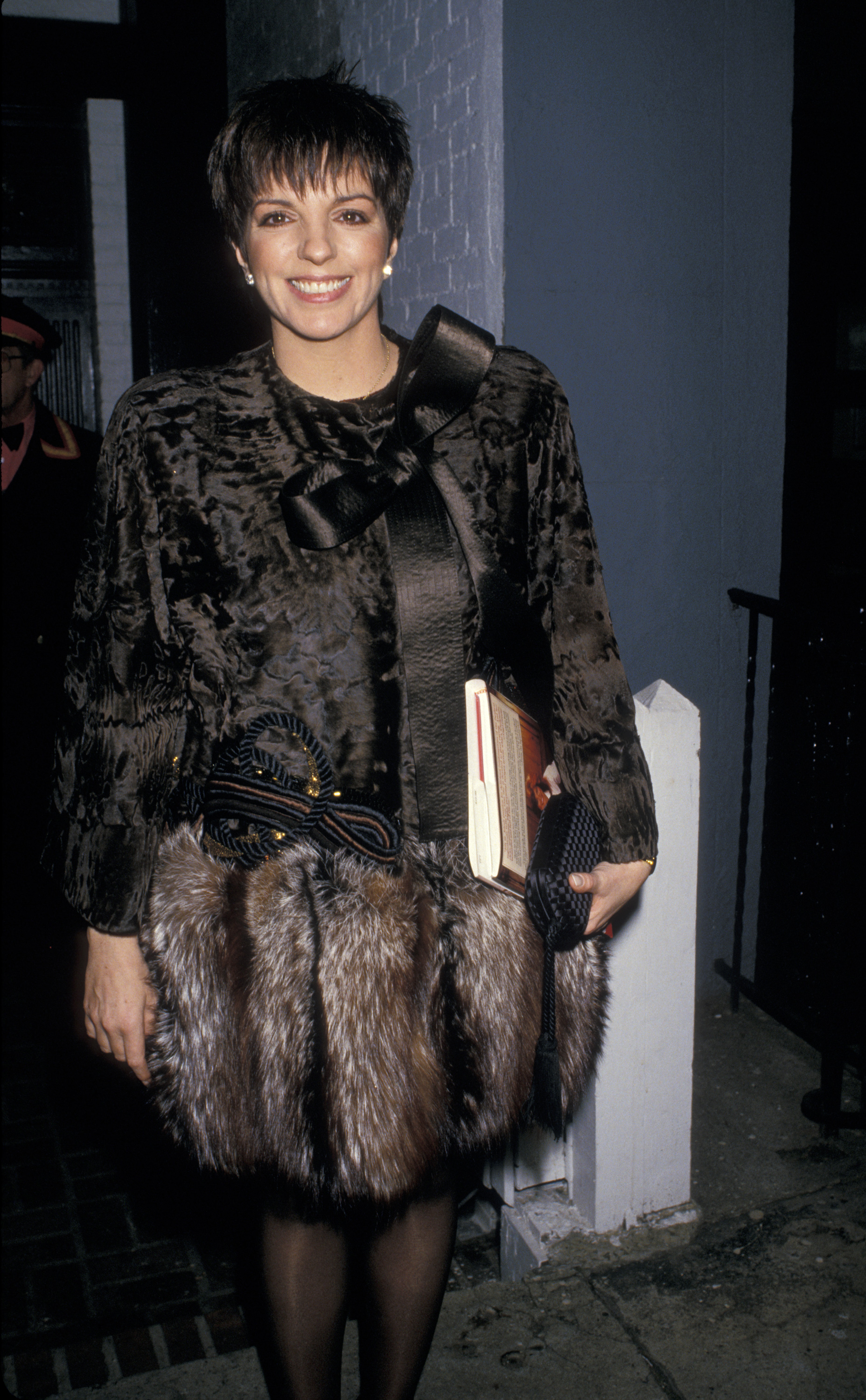 Andrew McCarthy shuts down claim he made out with Liza Minnelli in the '80s