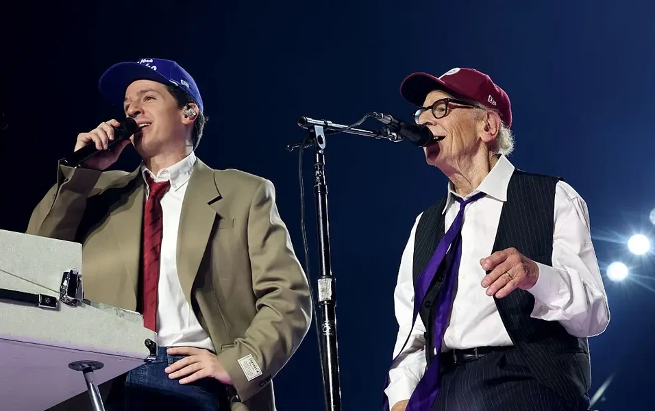 Art Garfunkel joins Charlie Puth for surprise MSG duet