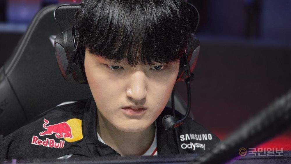 ‘페이즈 멜 18킬’ T1, BNK 잡고 정규 2위 확보