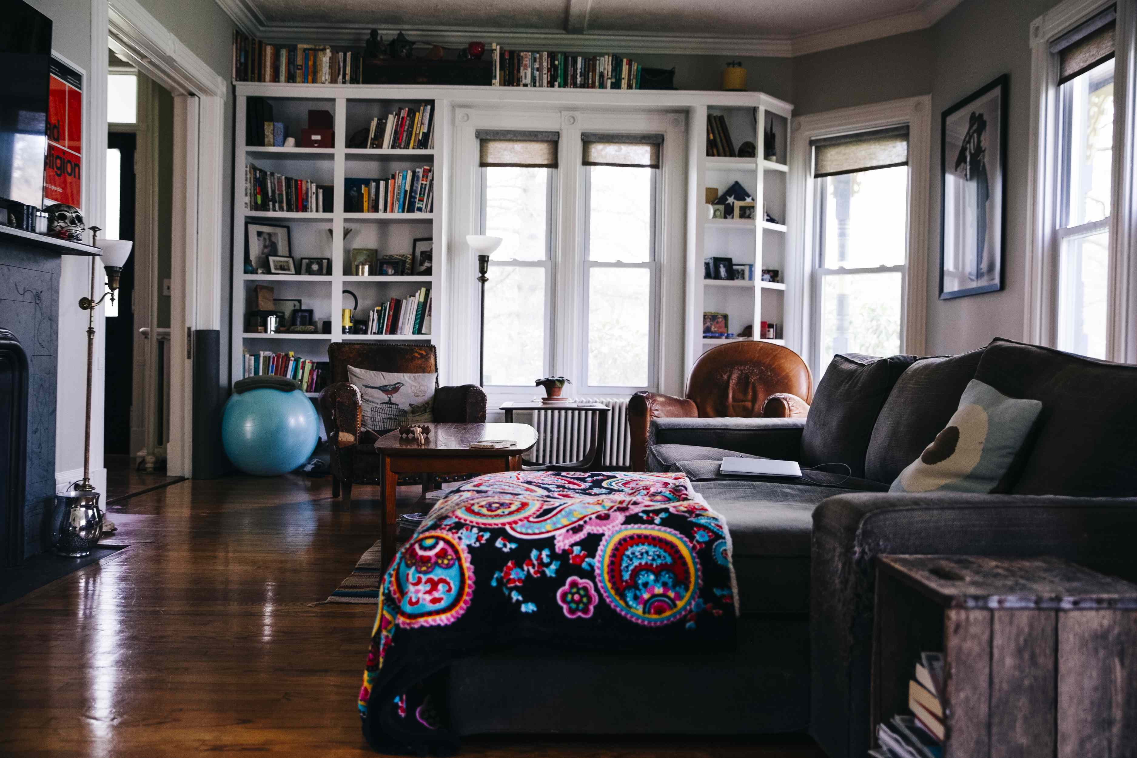 Designers agree: These 3 layout mistakes make your home feel messy