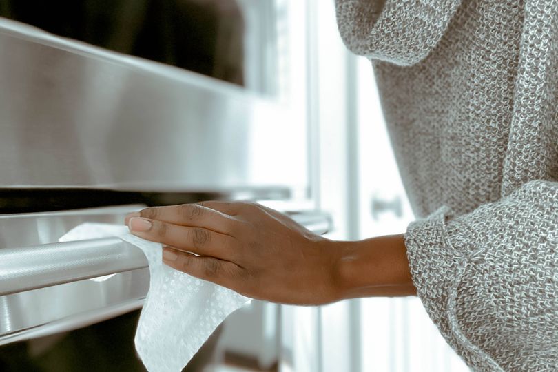 Easy oven habit that's 'most effective' to keep yours clean