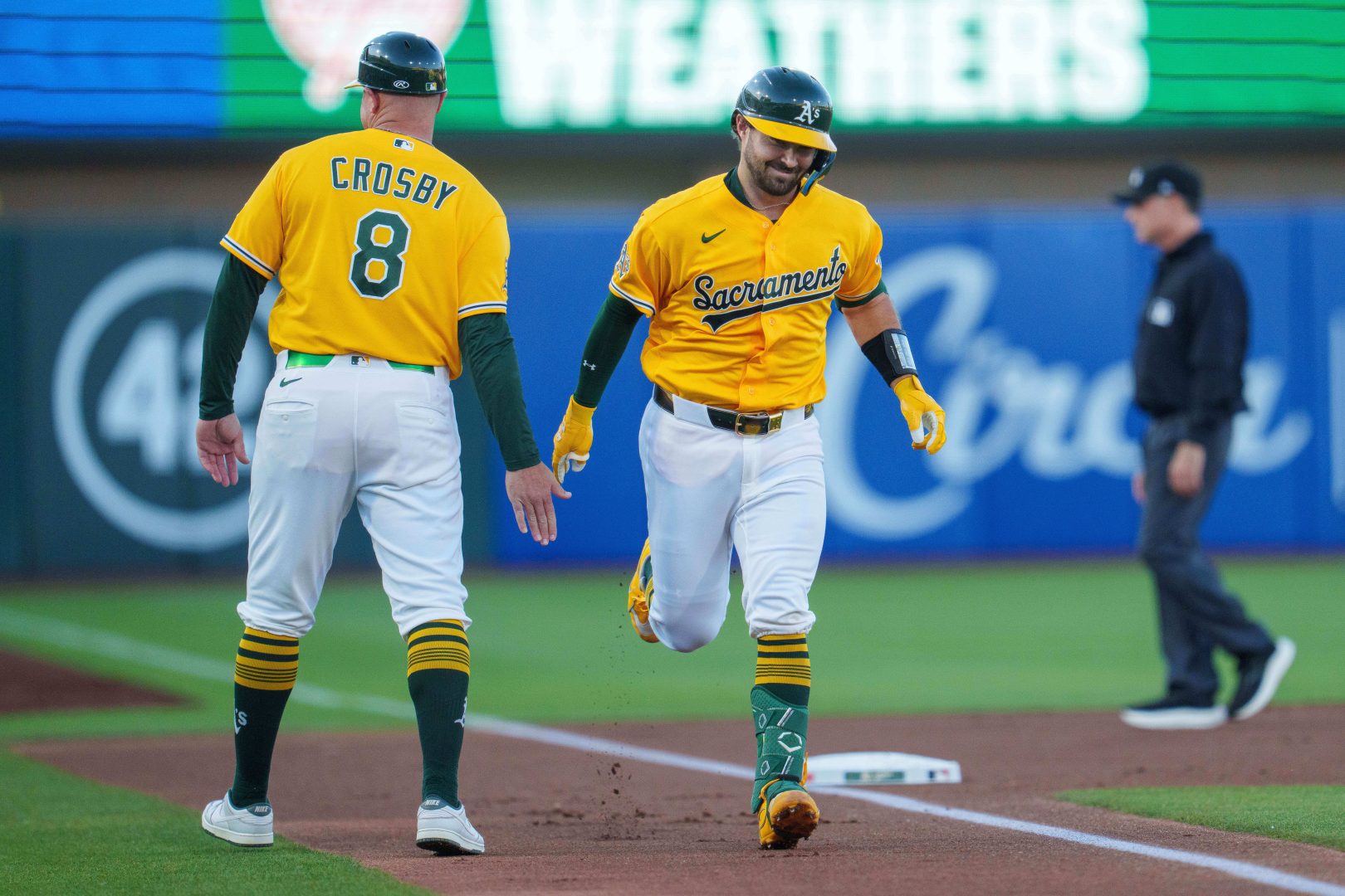 Ginn, 3 homers lift A’s past Yankees 6-4