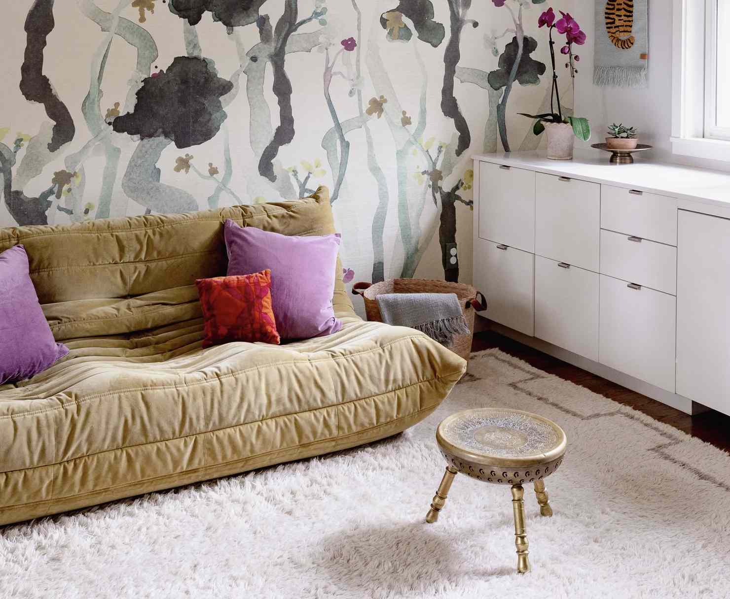 These 6 color combinations are so wrong they’re right, designers say