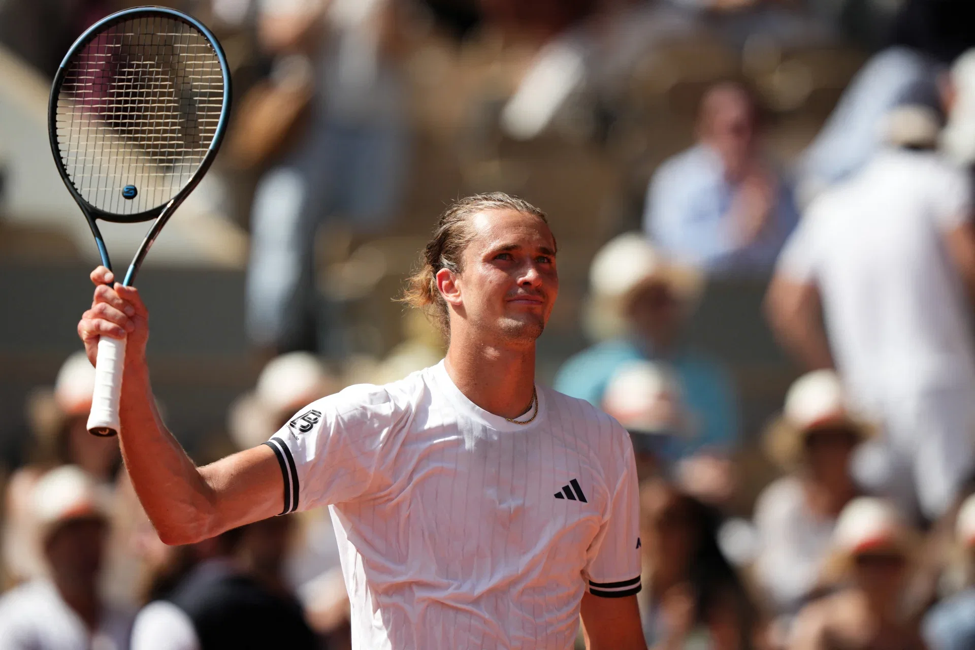 Roland-Garros: Zverev eteni puolivälieriin – epävarman alun jälkeen ...