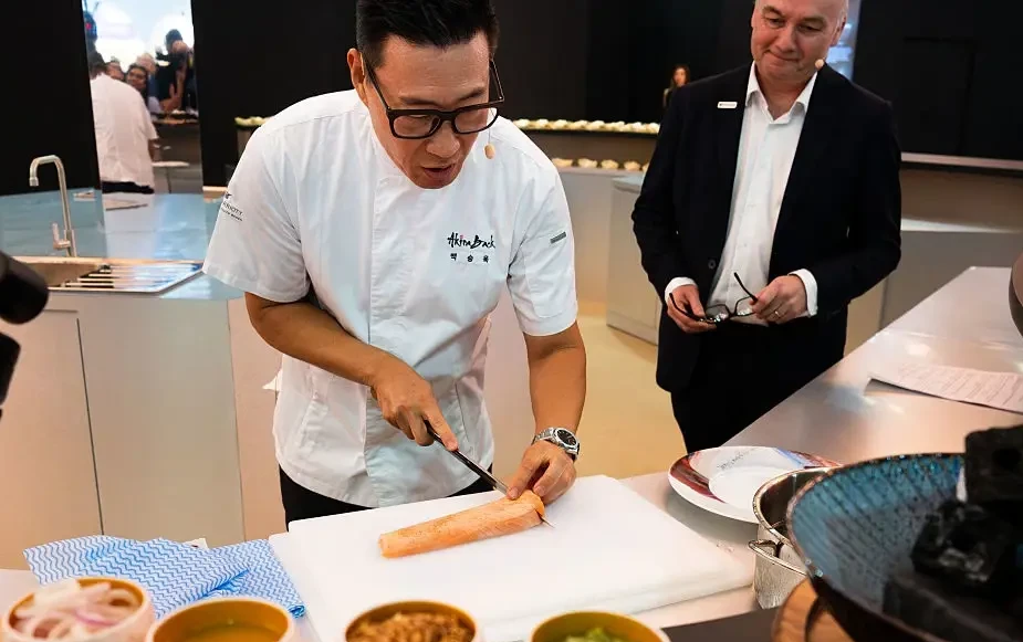 Mastering sashimi from sea to plate