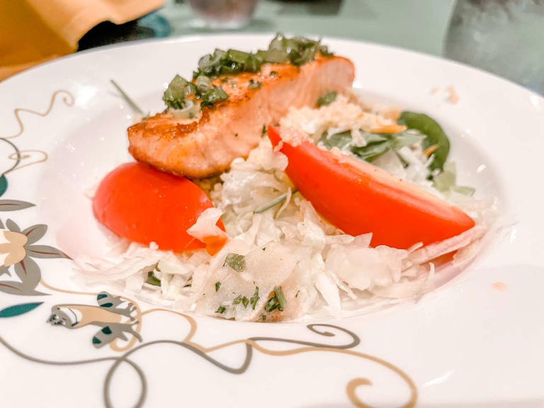 Disney Wonder cruise restaurants and dining: Every place to eat onboard