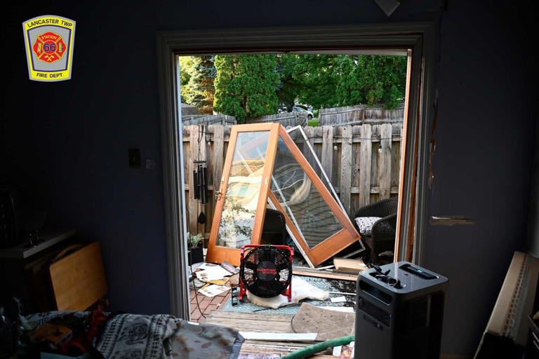 1 injured after gas leak causes explosion inside home
