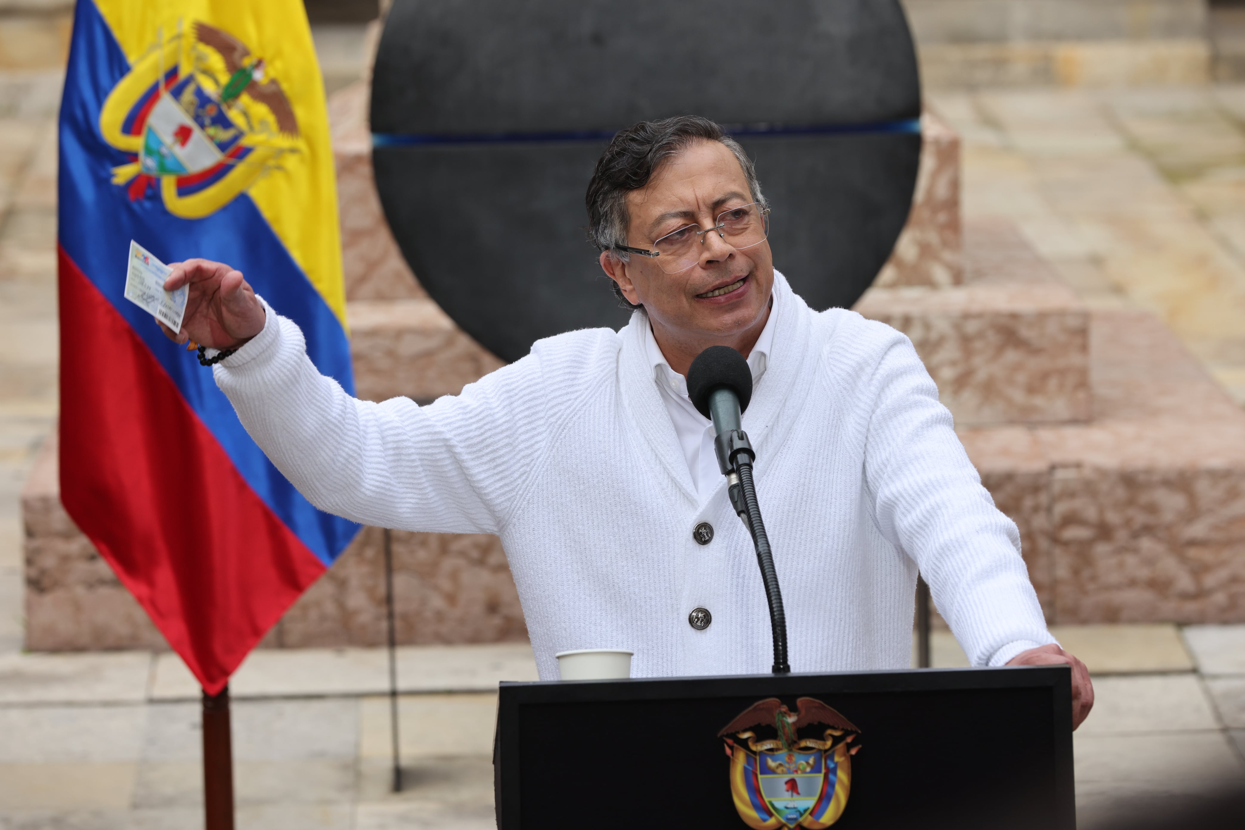 Tras la derrota de Iván Cepeda en primera vuelta, el Gobierno Petro ...